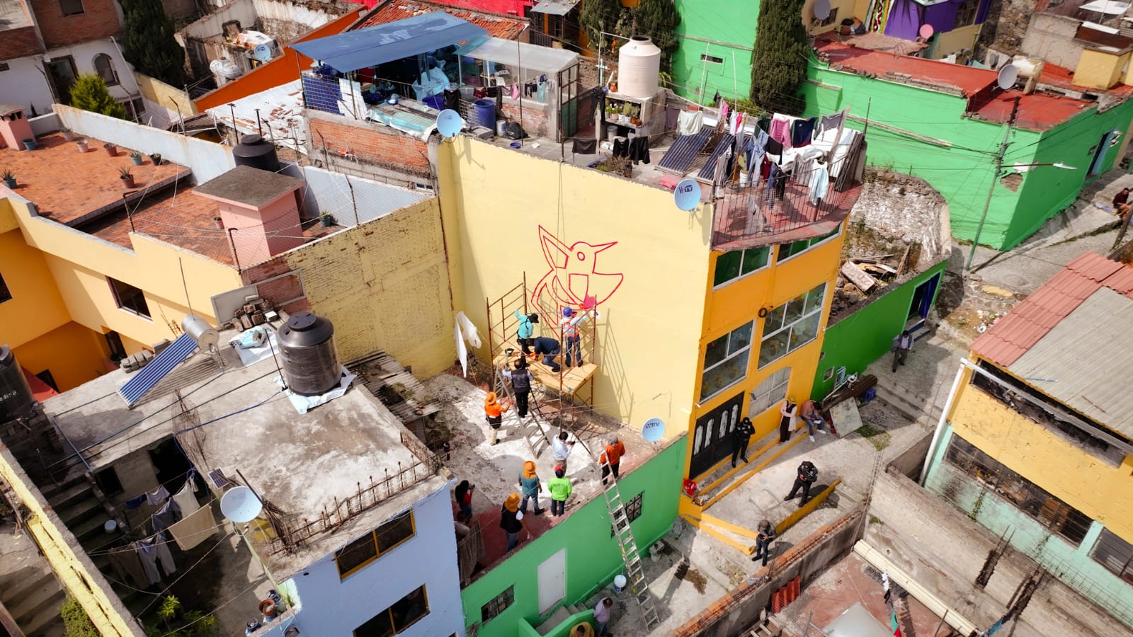 Avanza renovación de mural del Cóporo. – Visión Digital